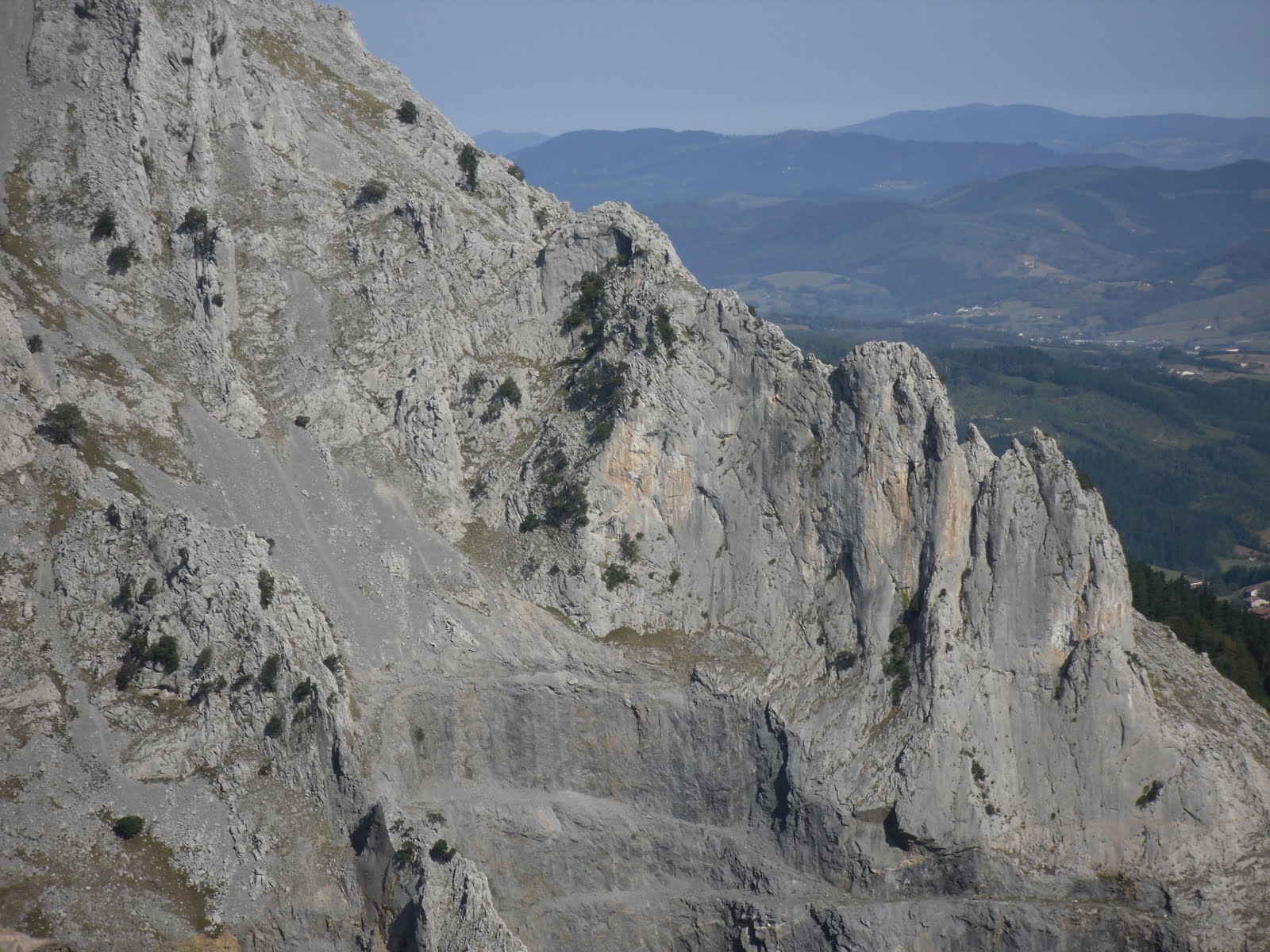 Iñaki Miró: Atxarte, Espolones del Aitz Txiki.
