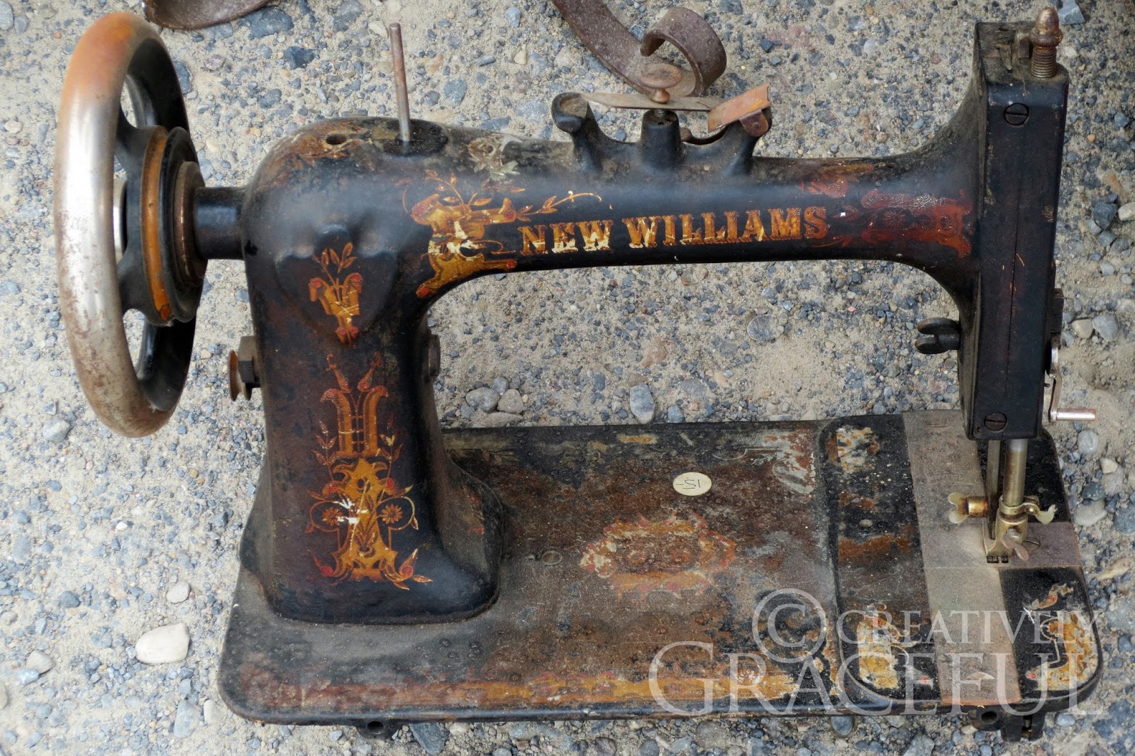Creatively Graceful: Inspiration: Old Williams Sewing Machine