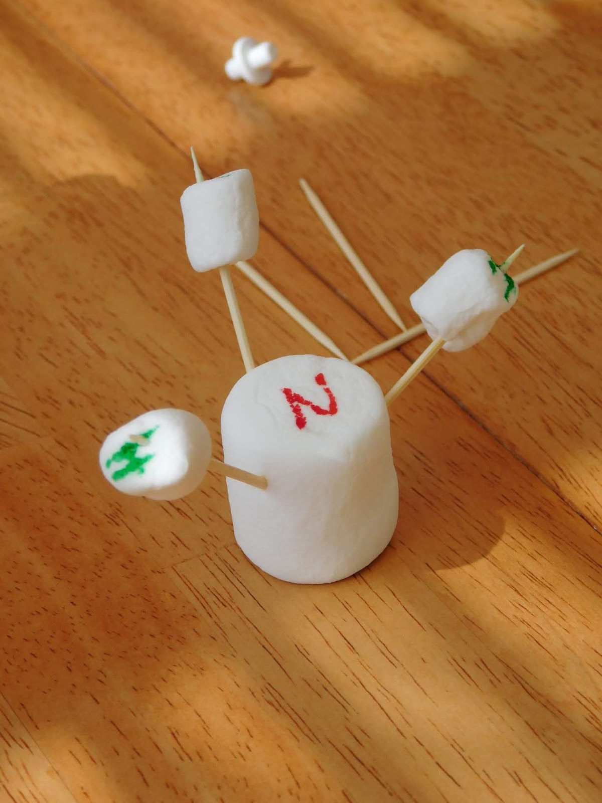 100 Days of Science #47 & 48-- Making Model Molecules Two Ways