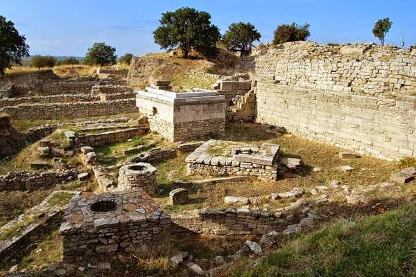 Troy: The historical site of Trojan War - Travel Tourism And Landscapes ...
