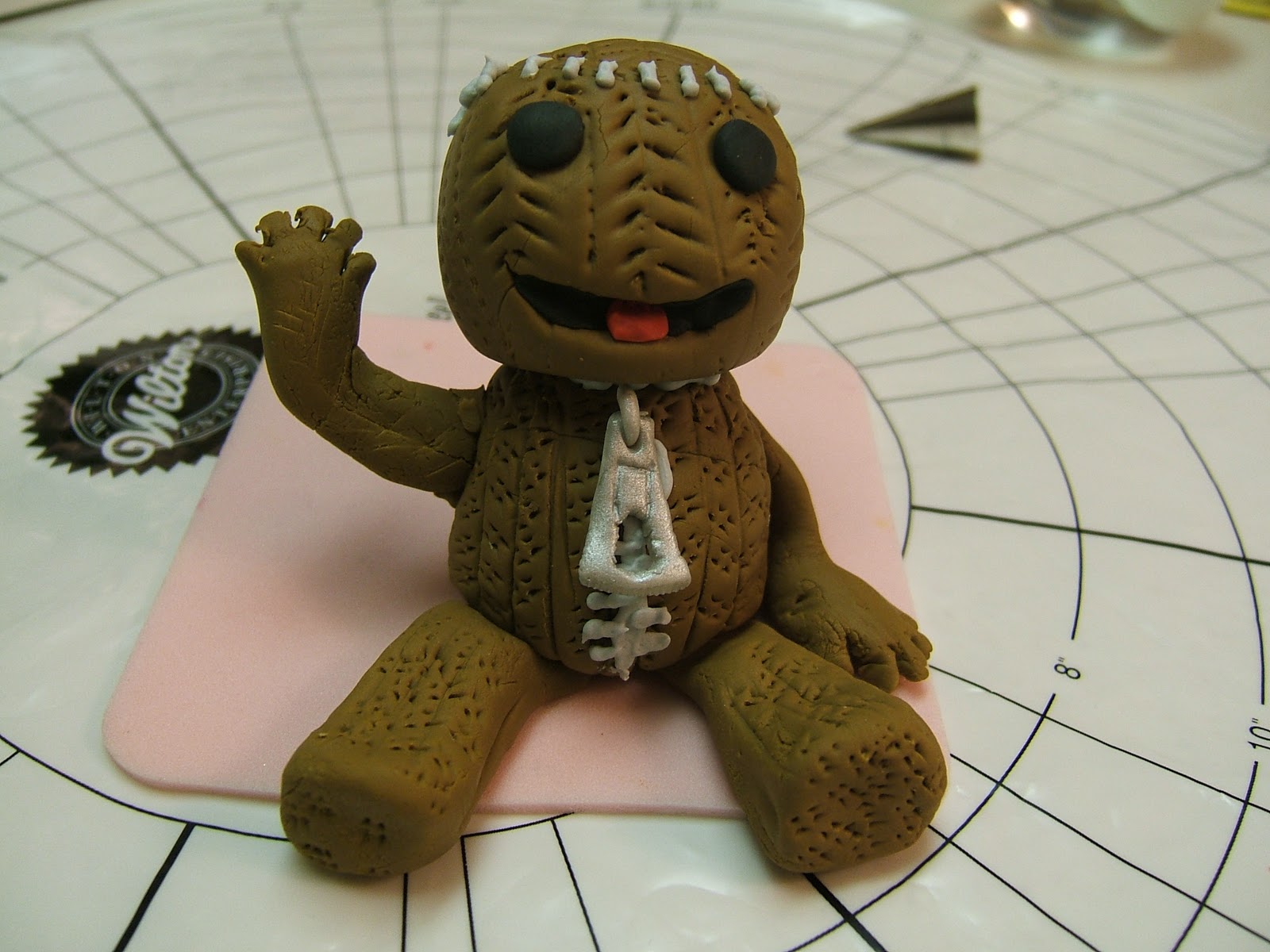 Kaaren's Kakes: Little Big Planet Cake