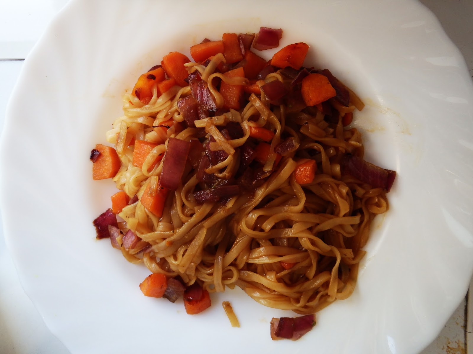 Manjares de un Diplodocus: Recetas con tallarines de arroz