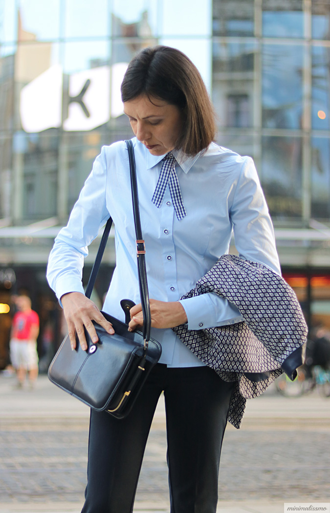 Formalny błękit - Minimalissmo. Blog modowy