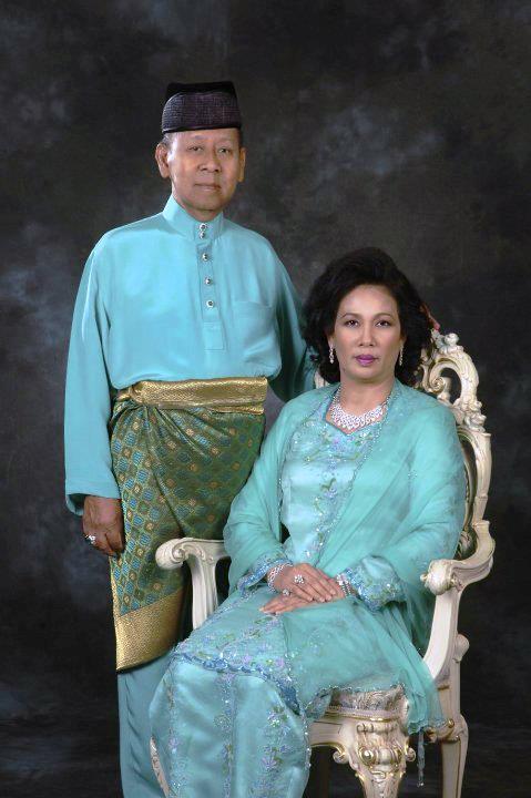 Duli Mahkota : KDYMM Tuanku Abdul Halim ibni Almarhum Sultan Badlishah