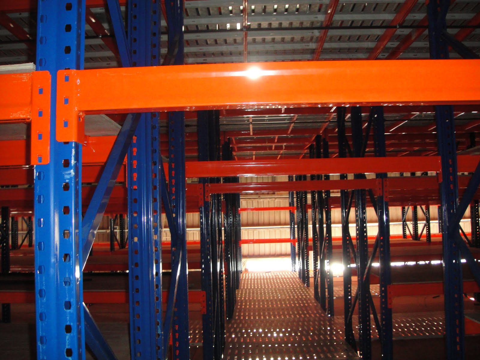 Teckwell Shinec Pte Ltd: Heavy duty racking