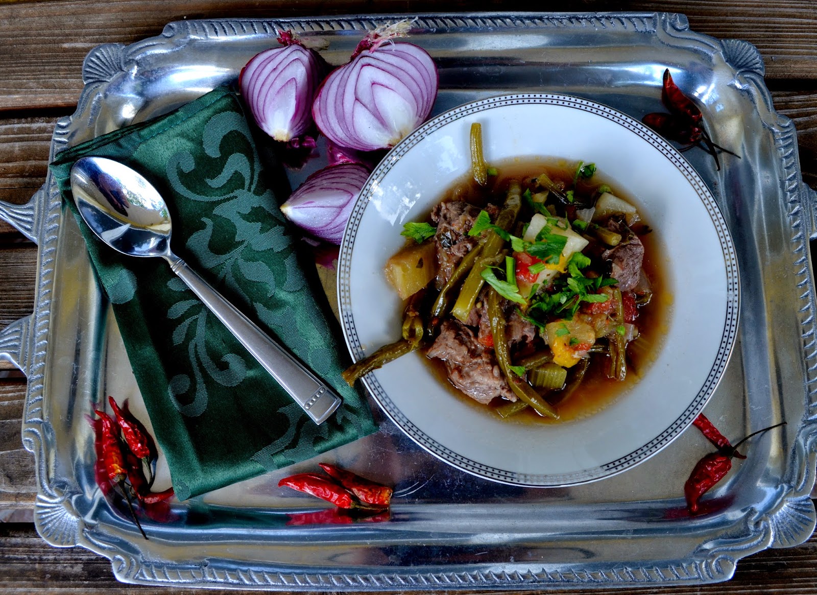 bebina kuhinjica: Dagara (tagara, tagarica)