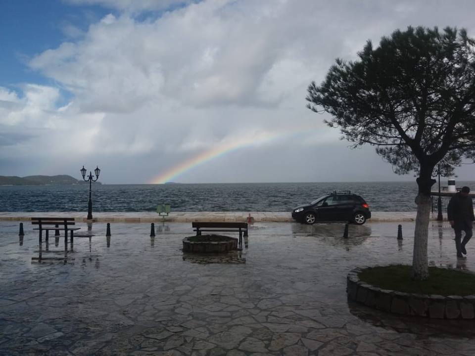 Ουράνιο τόξο στη ΒΟΝΙΤΣΑ | ΦΩΤΟ