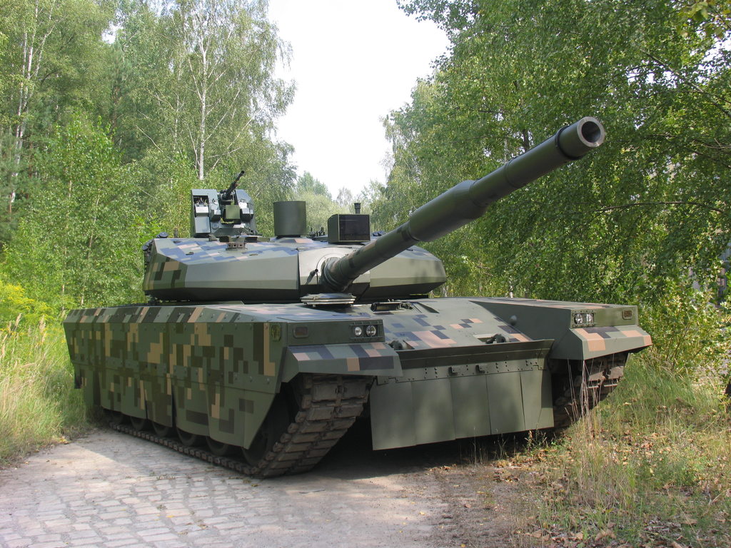 Below The Turret Ring: Updates on PT-16 and Leopard 2 PL