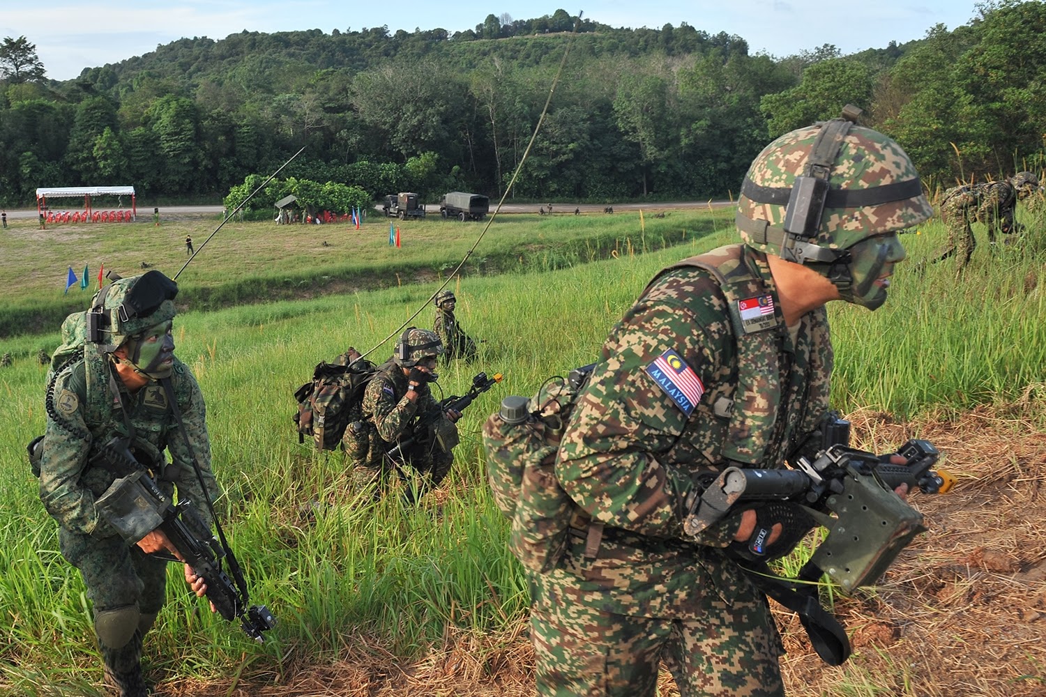 DEFENSE STUDIES: Singapore and Malaysia Conclude Bilateral Military ...