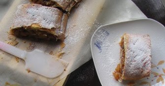 Pineapple Strudel 凤梨果餡卷