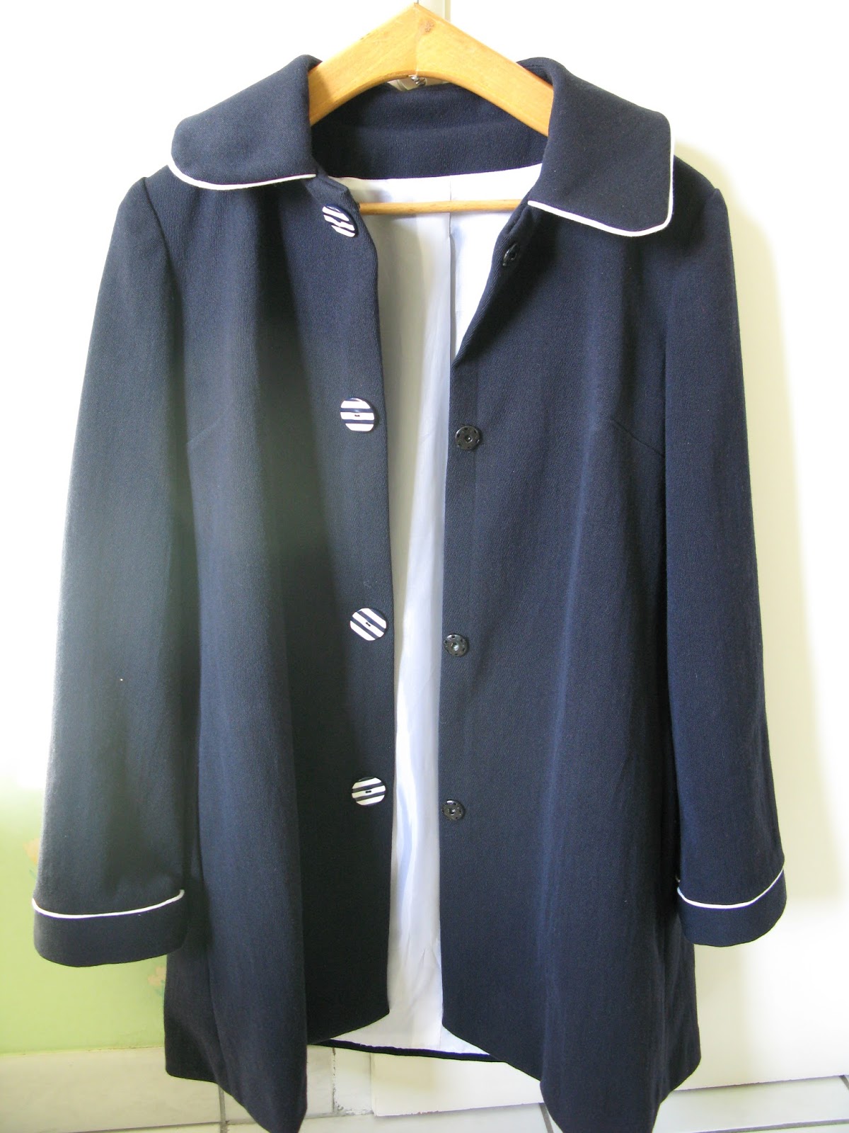 Double clic et vieilles dentelles: Un manteau Burda spécial "petites ...