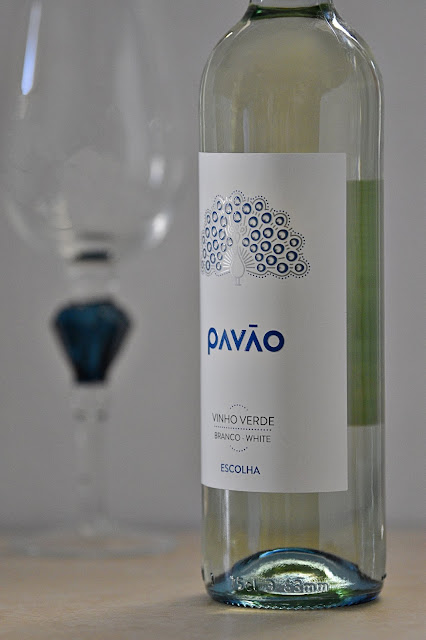New Hampshire Wine-man: Vercoope Pavão NV Vinho Verde (Portugal)