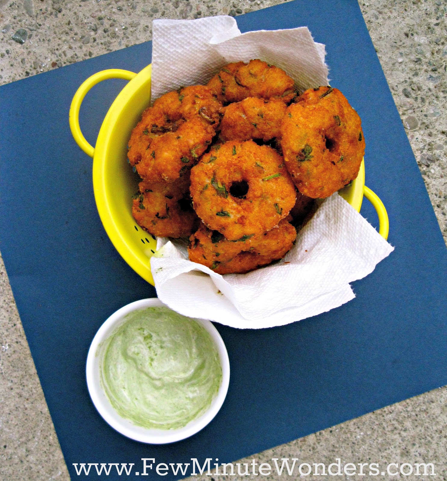 Avil Vadai/ Beaten Rice Vadai/ Poha Vada In 10 Minutes - Few Minute Wonders