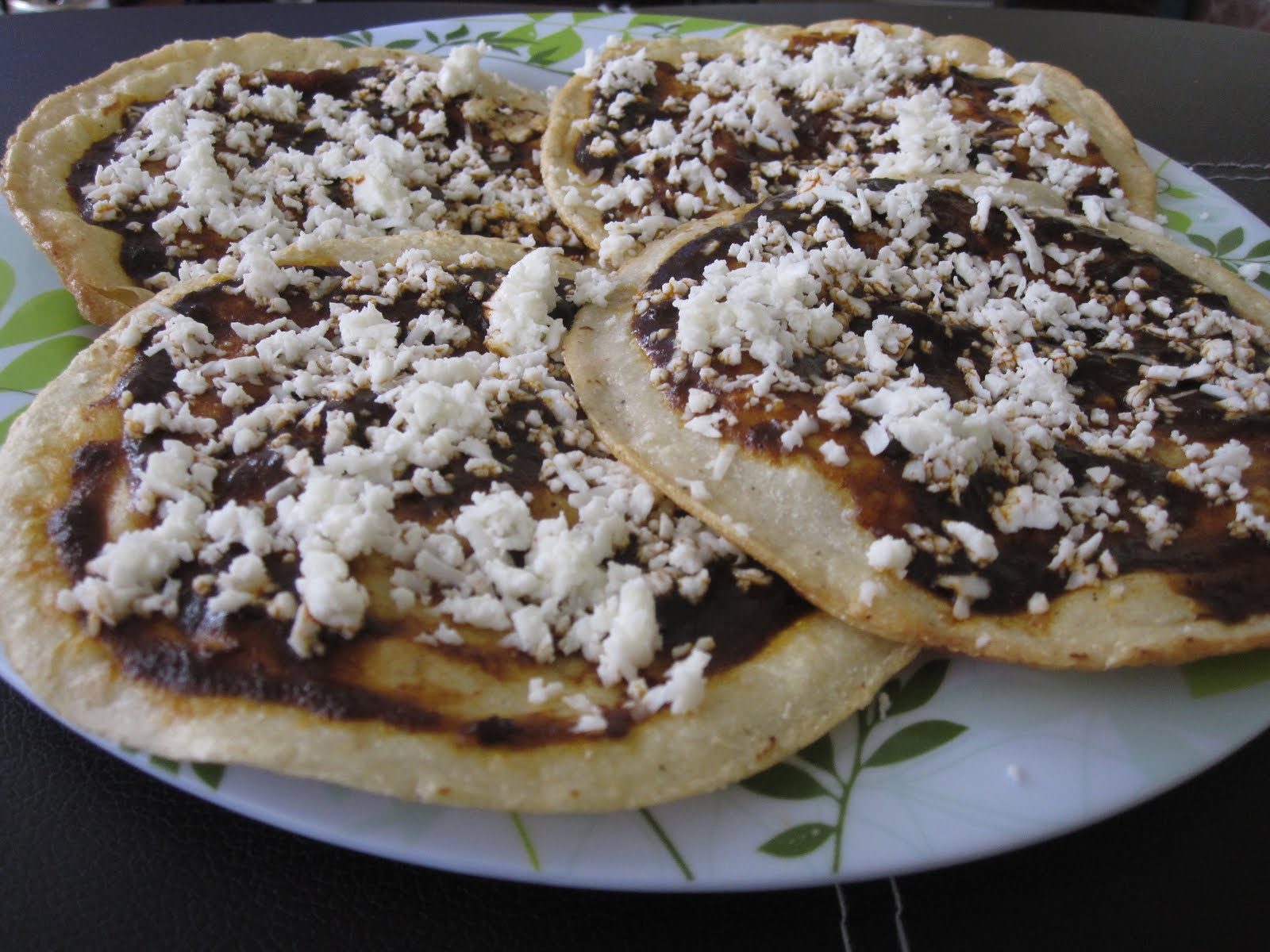 La Gringa Cocina: Enmoladas (and Mole Leftovers)