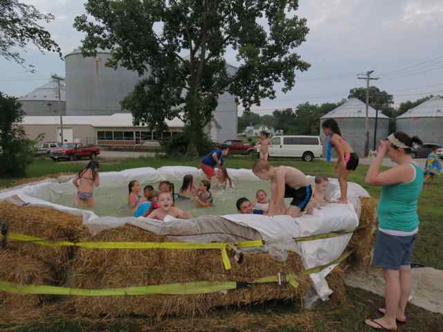 Shalom In The Wilderness: What A Fun Redneck Pool Party!