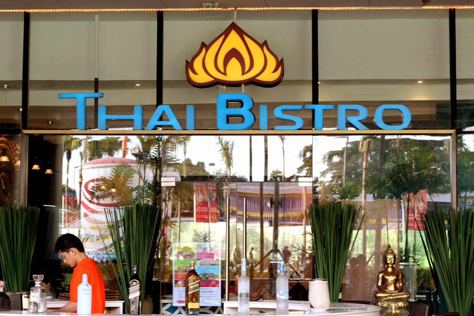Thai Bistro ~ Flavors of Manila