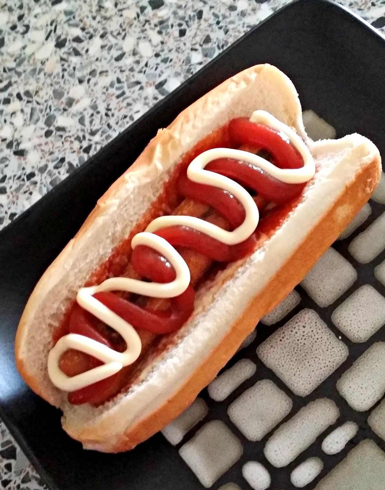 Temporary Waffle: Trying Out Lightlife Veggie Smart Dogs With #MomsMeet