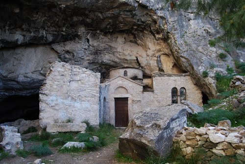 ΕΣΣΕΤ' ΗΜΑΡ: ΤΑ ΜΥΣΤΗΡΙΑ ΤΗΣ ΠΕΝΤΕΛΗΣ