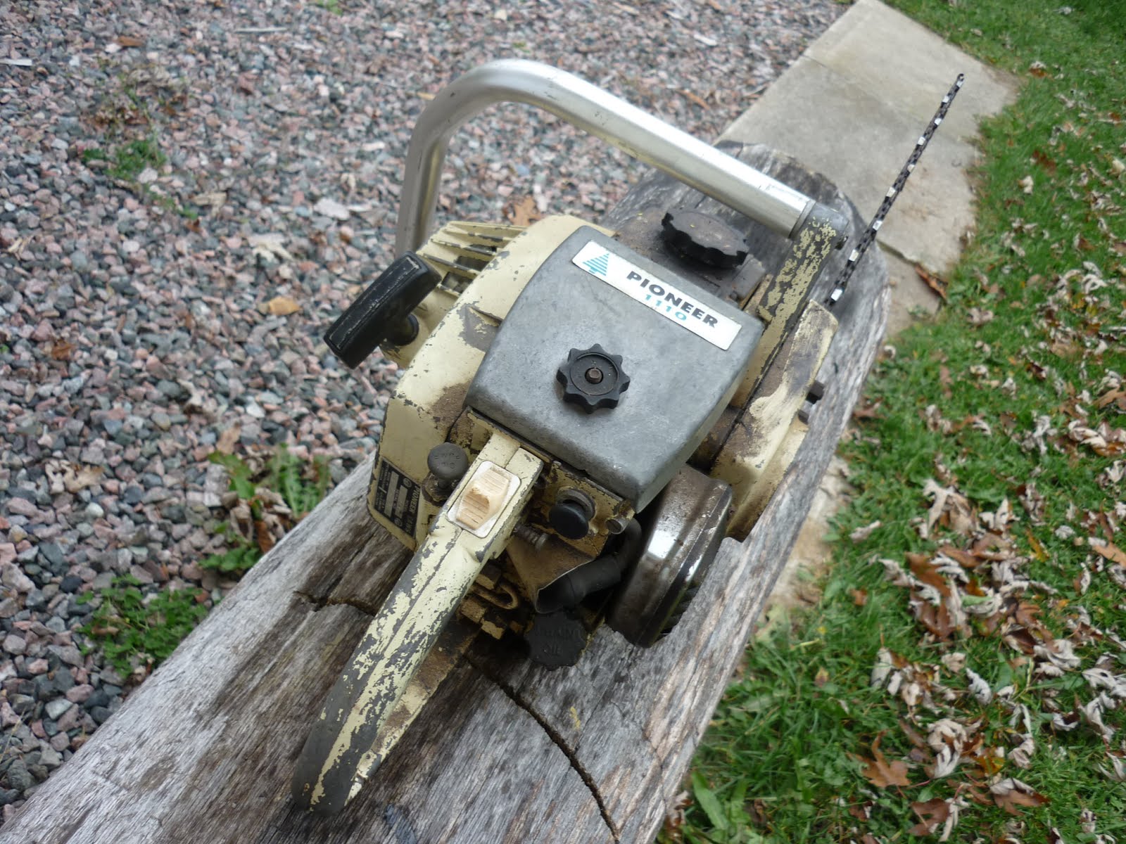 VINTAGE CHAINSAW COLLECTION: PIONEER SAWS FROM THE 70'S.