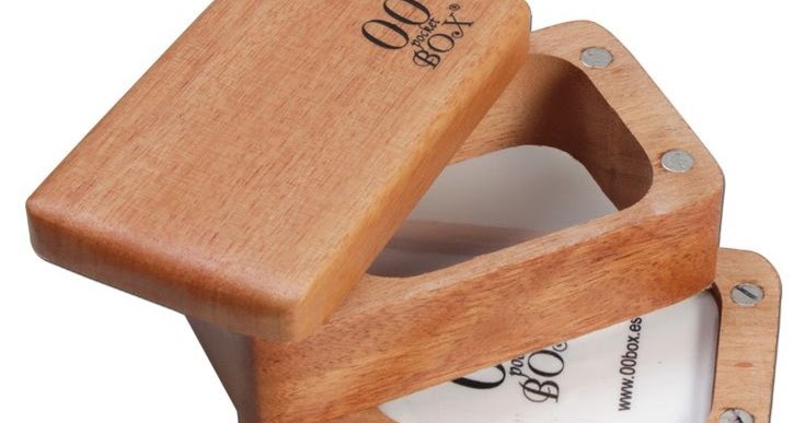 kife maker/collector