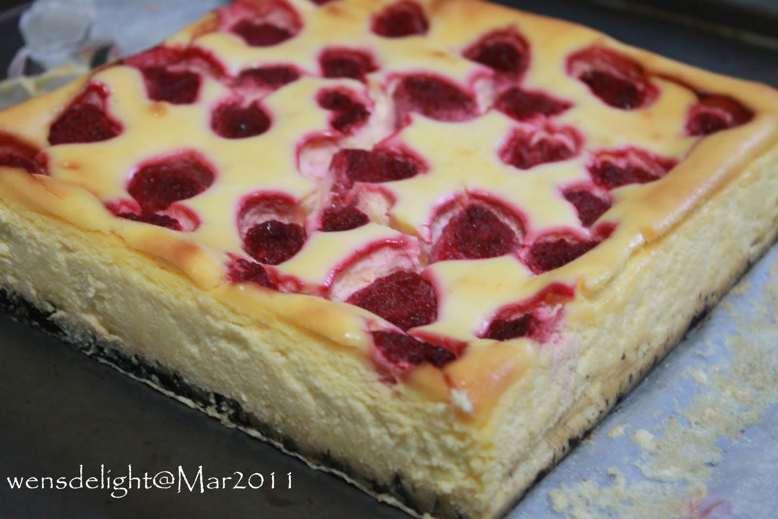 Wen's Delight: Raspberry Cheesecake Slice