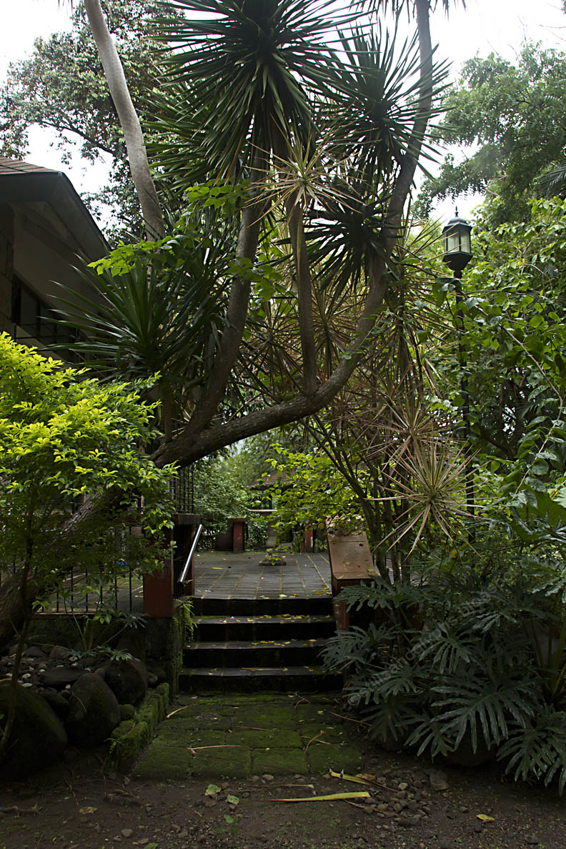 Stills and Glyphs: Pahinga Riverside Retreat House: the name says the Rest