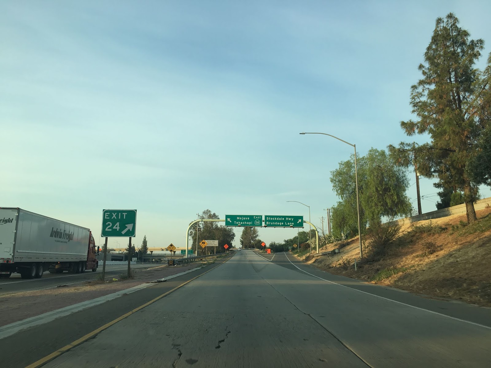 California State Route 58 from CA 99 in Bakersfield east to Interstate ...