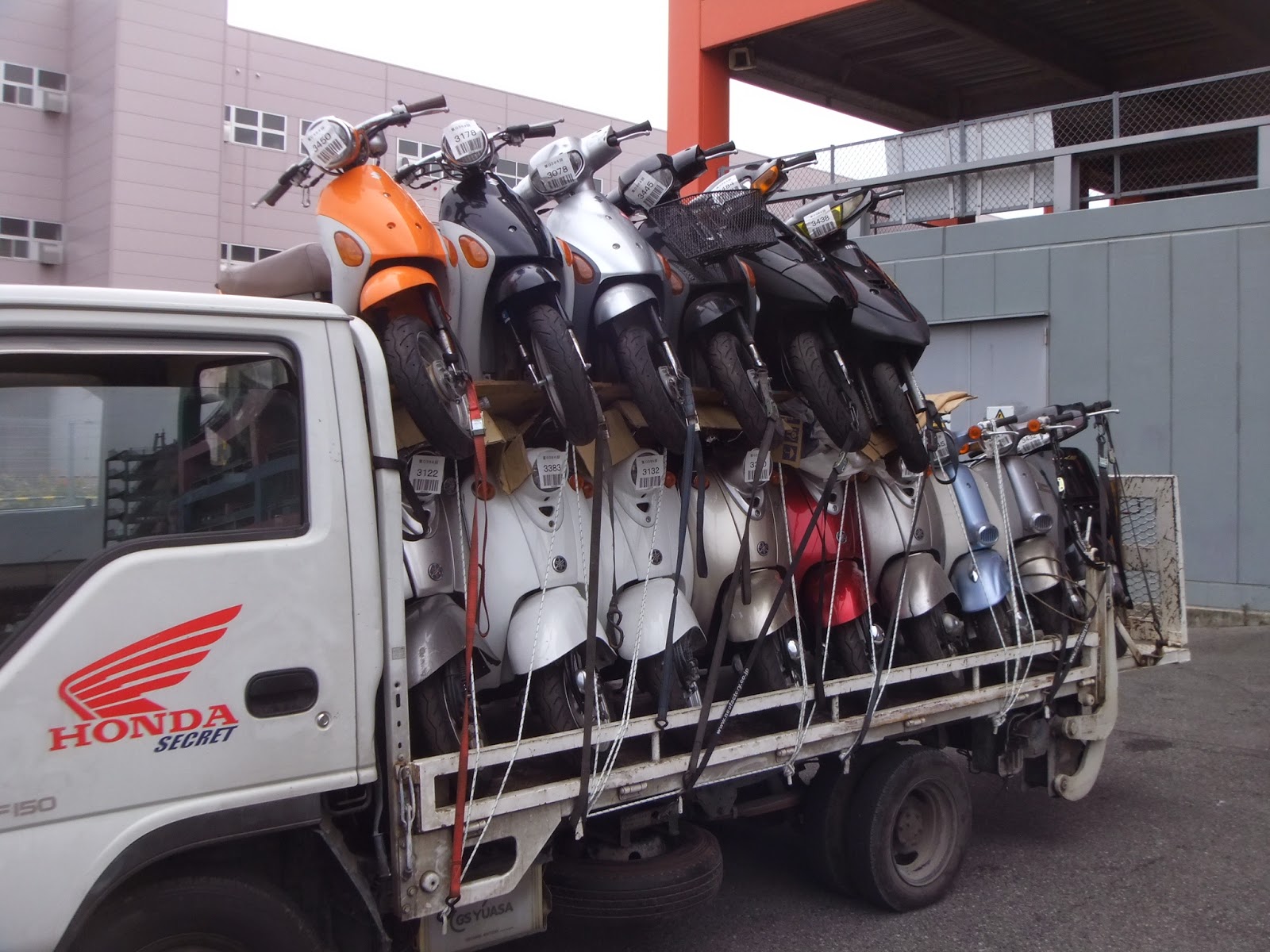 EXPORT NEW/USED JAPANESE MOTORCYCLES SCOOTER FROM OSAKA JAPAN / AZ ...