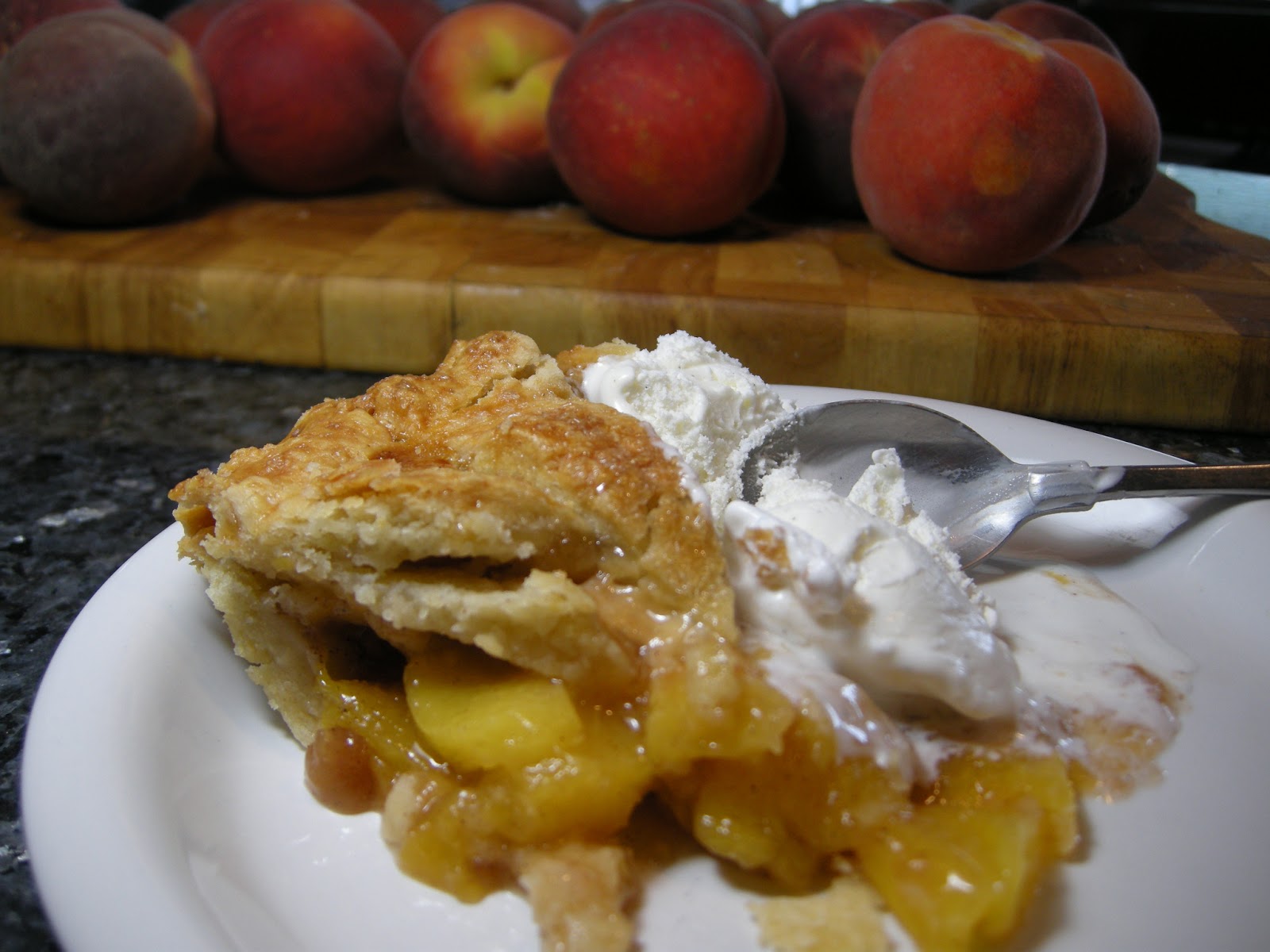 Kitchens Are Monkey Business: Rosie Makes A Georgia Peach Queen Pie.