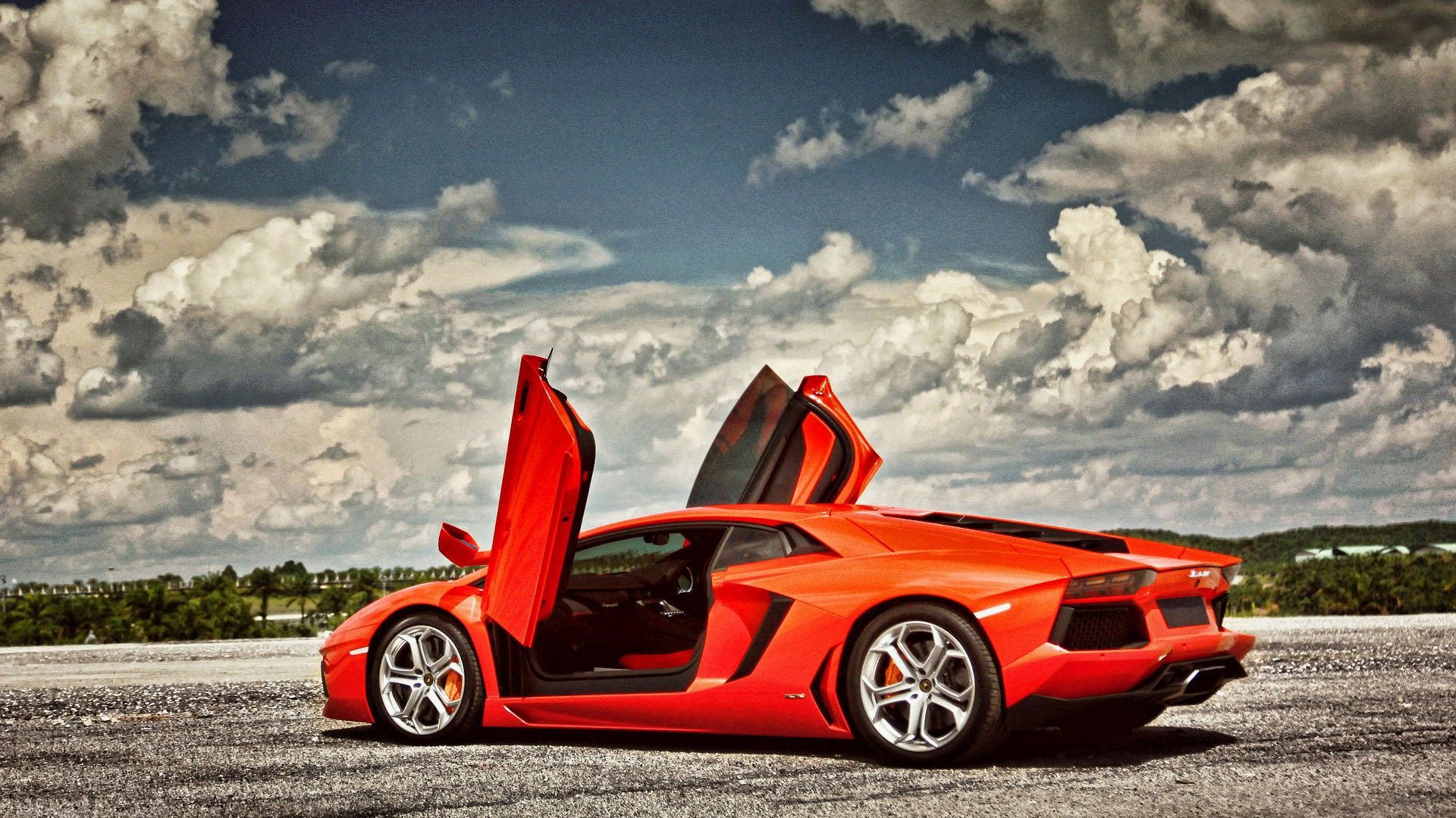 Red Lamborghini Aventador Wallpaper