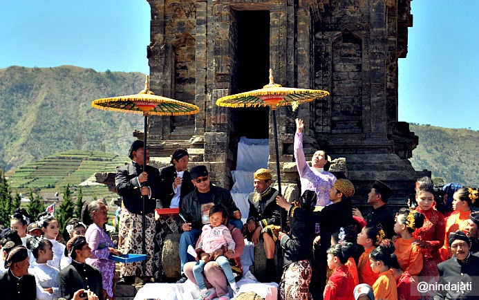 n chamber: Dieng Culture Festival [1]: Cukuran Anak Gimbal Dieng
