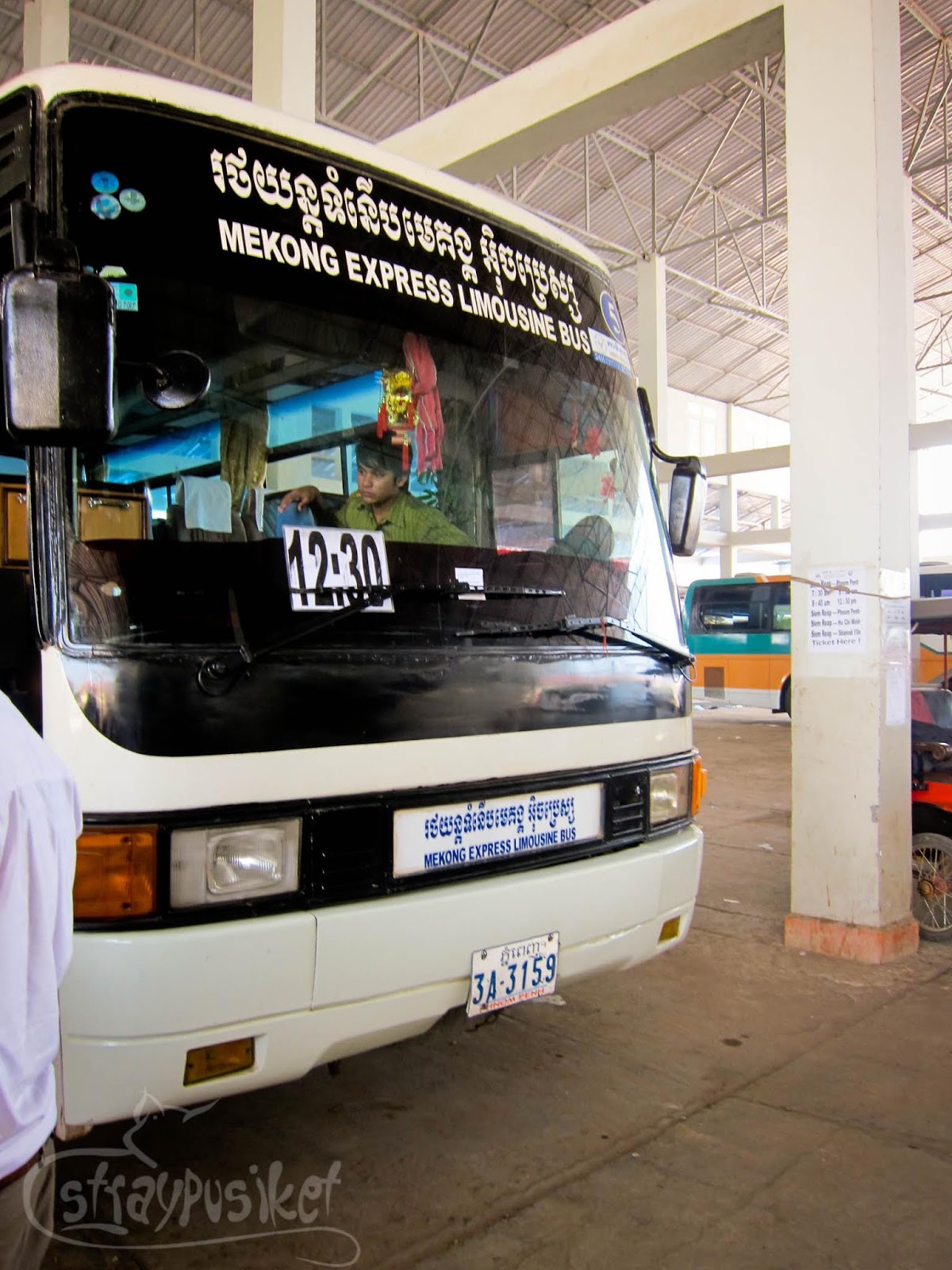 7-hr Bus Trip from Siem Reap to Phnom Penh