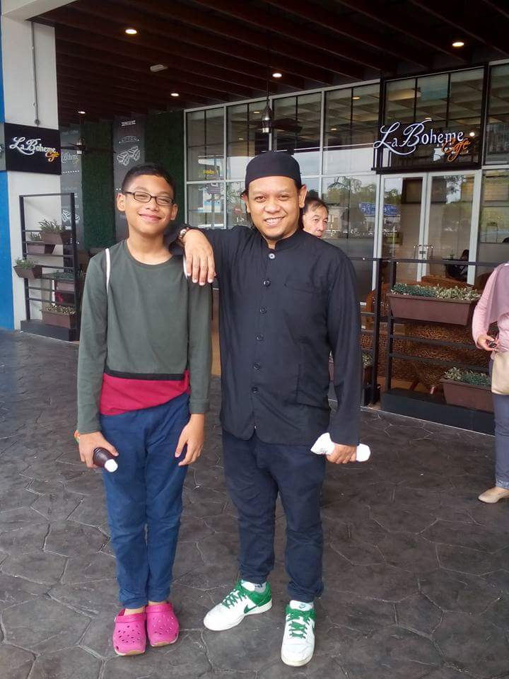 daripenajulia: Antara Backstreet Boys dan Ruffedge