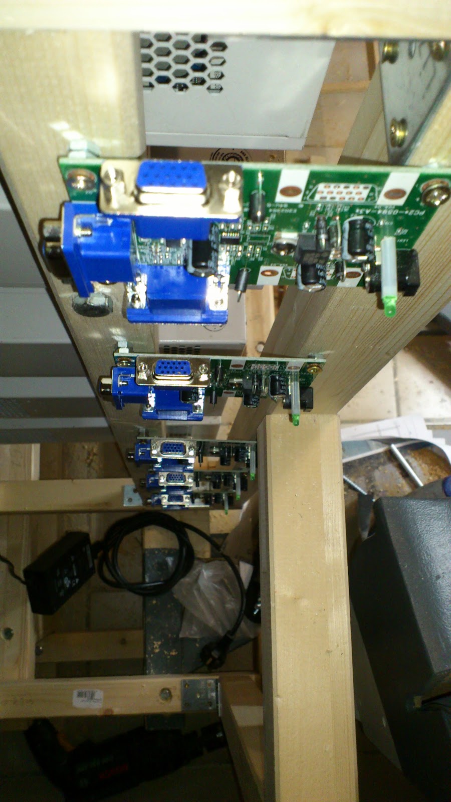 Boeing 737-800NG Fullsize Homecockpit: PC- Rack Control Monitor