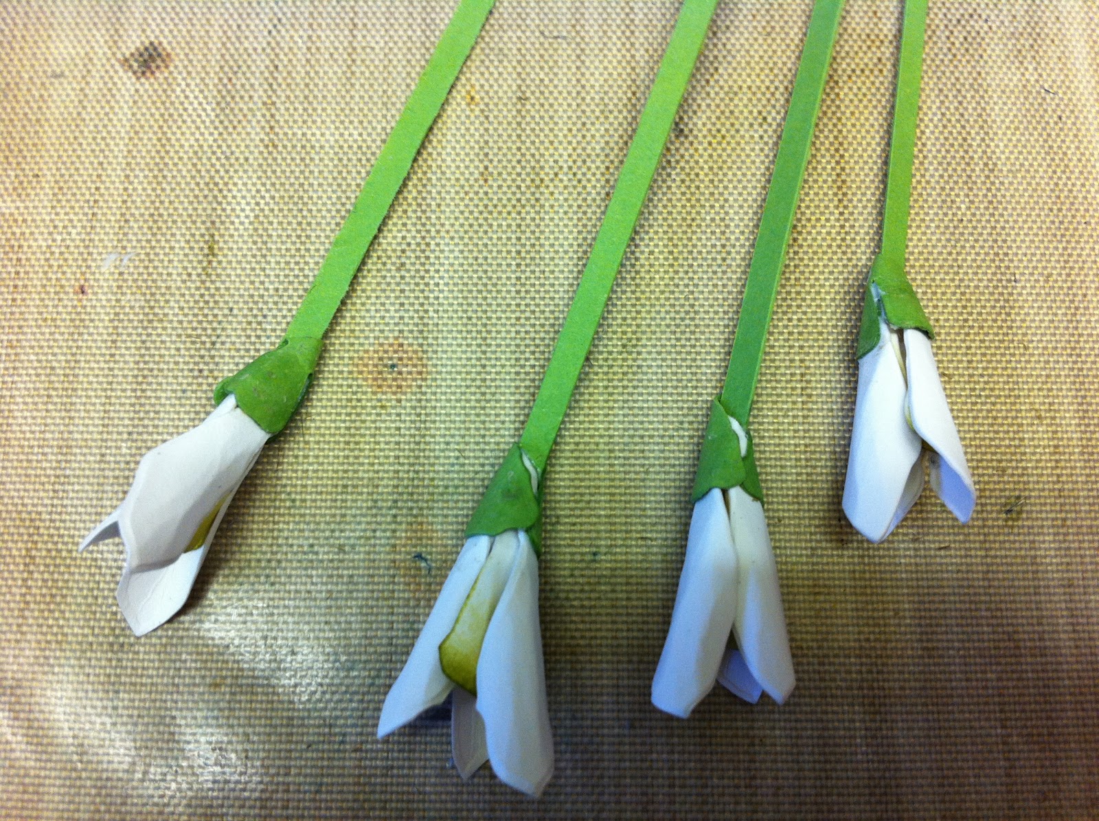 The Craft Project: How to Make Paper Snowdrops