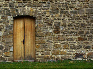 Off-Grid Home Sweet Home: Slipform Stone Walls...