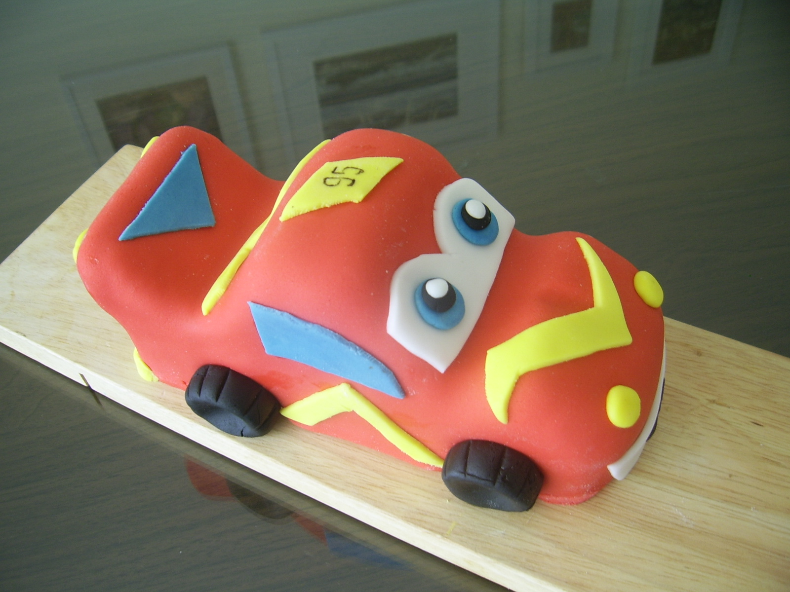 irenafoods: Car two - ornament fondant icing sugar
