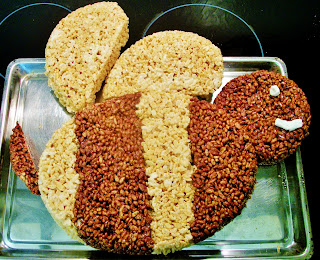 Bread with Honey: Bumble-Bee Rice Krispie Treat