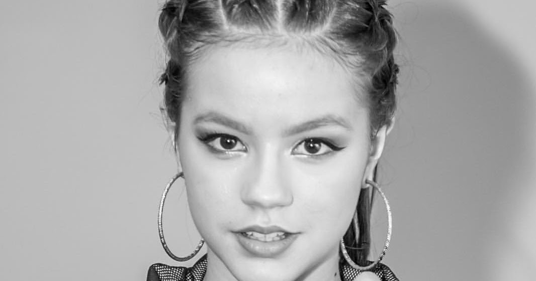 Bela Fernandes Wallpaper 58