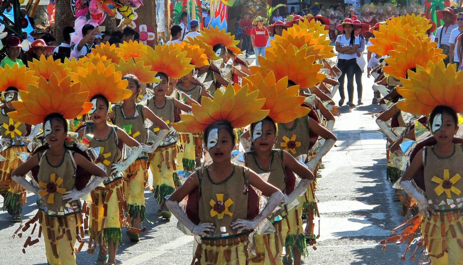 Gridcrosser: Baile, Baler! Aurora Capital Celebrates Coco-Sabutan Festival