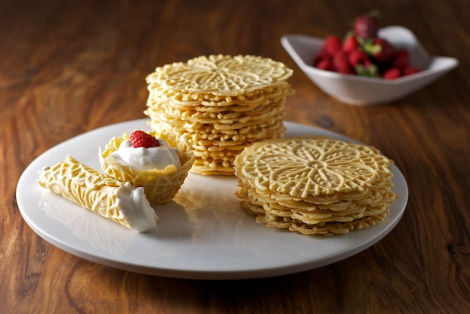 CoOkInG WiTh FrIeNdS: CLASSIC PIZZELLES