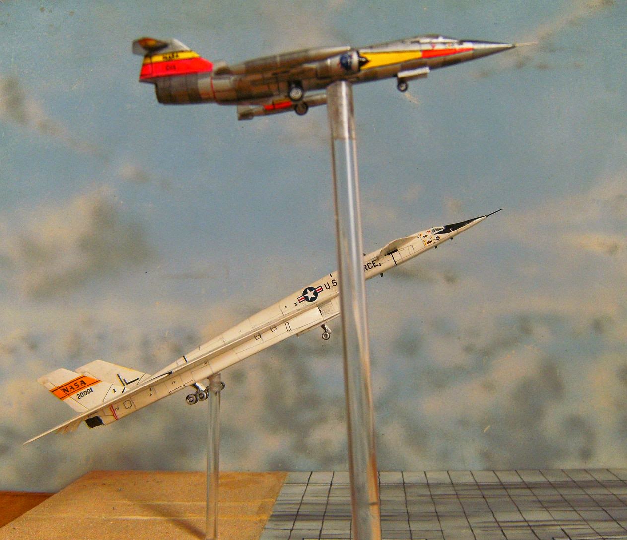 Happyscale-Modellbau: North American XB-70 Valkyrie & Lockheed F-104N ...