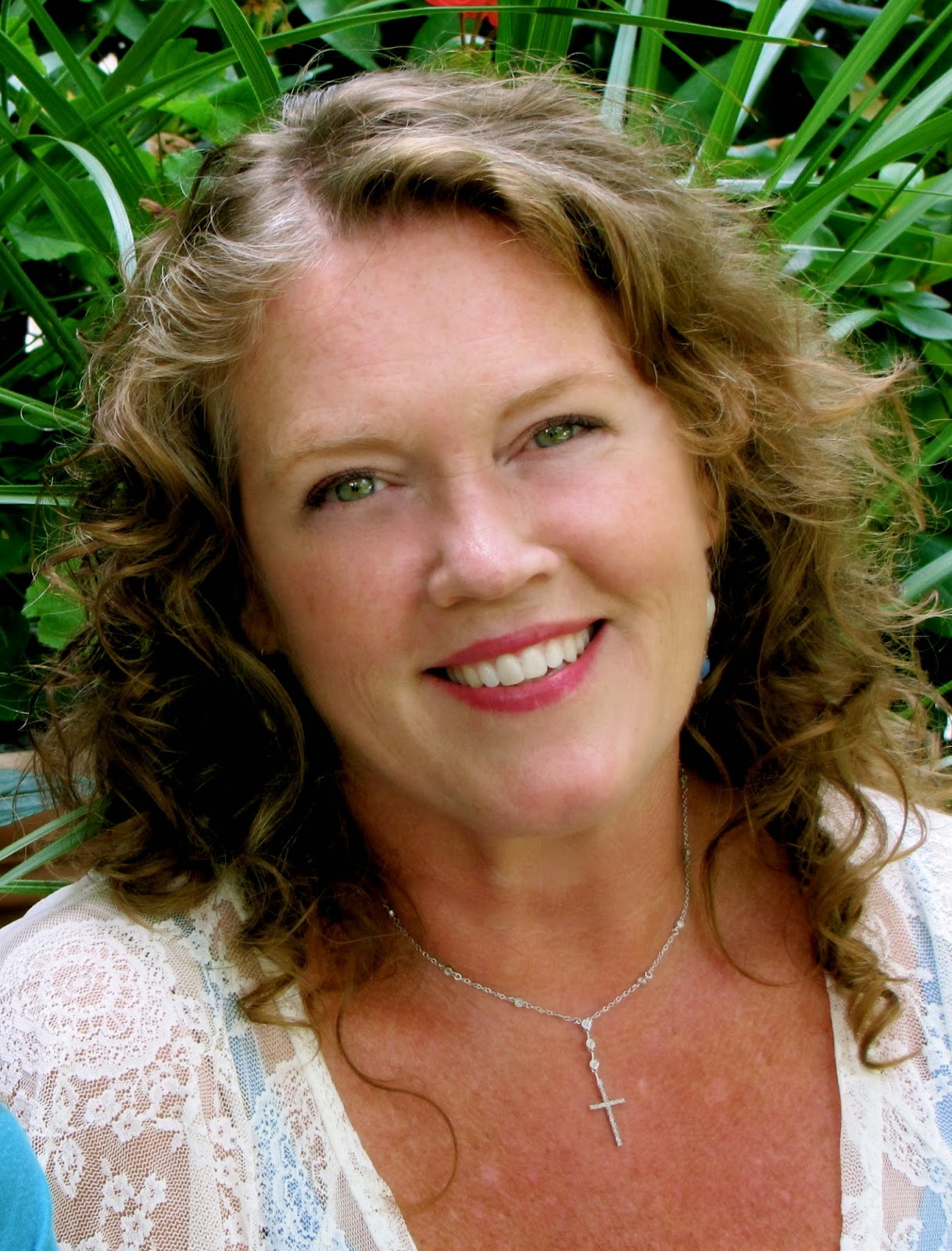 Freida Hall's Instagram, Twitter & Facebook on IDCrawl