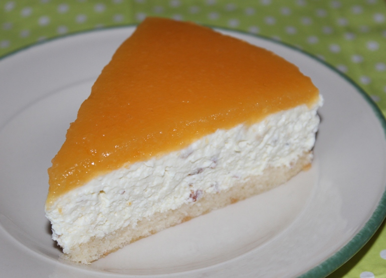 Kakkuja ja keitoksia: Aprikoosi-rahkatorttu