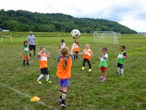 How To Soccer: Under 6 & Under 8 Soccer League Week 4