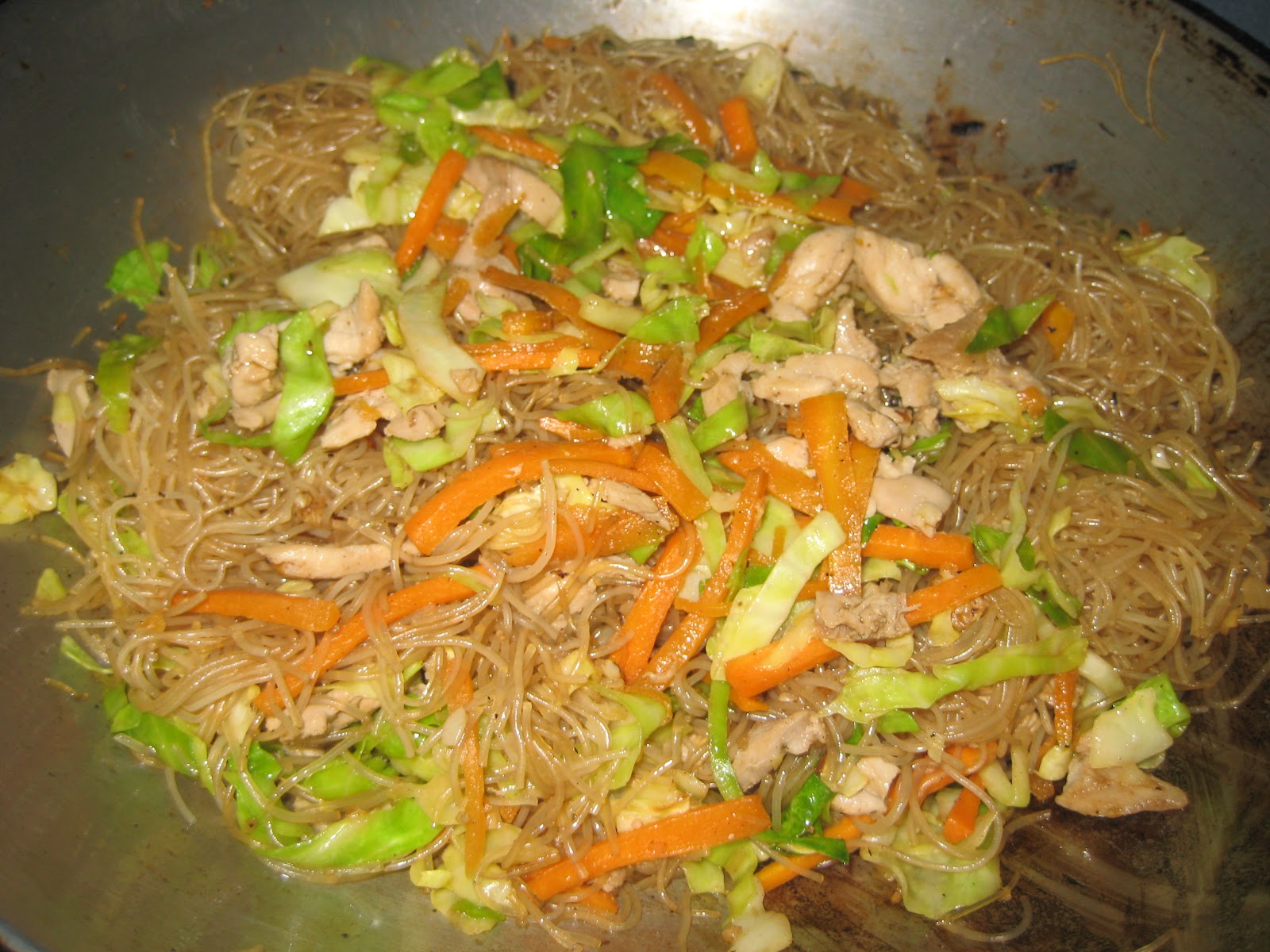 Life on the Outside: Pancit Guisado/Pancit Bihon