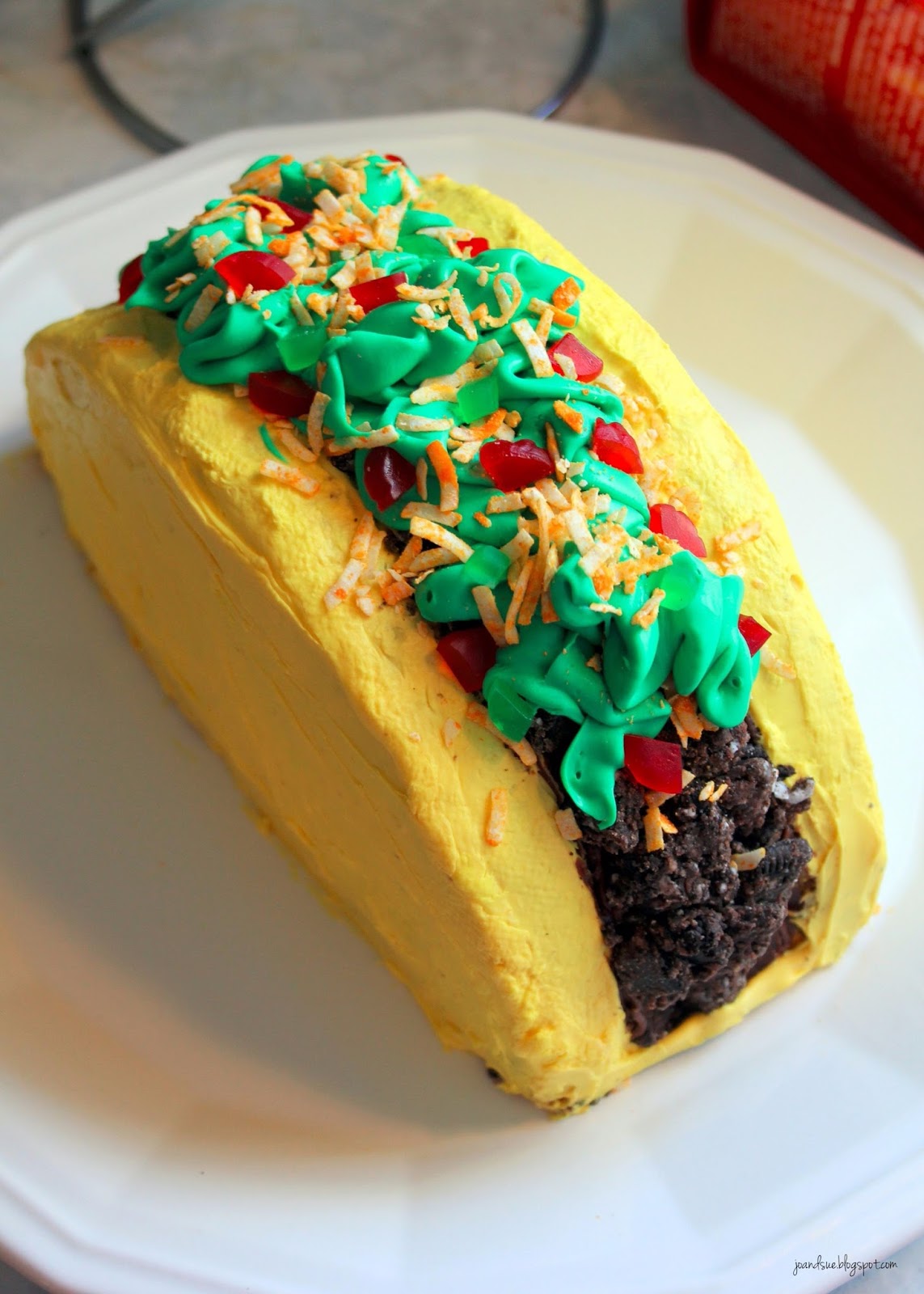 Jo and Sue: Taco Cake