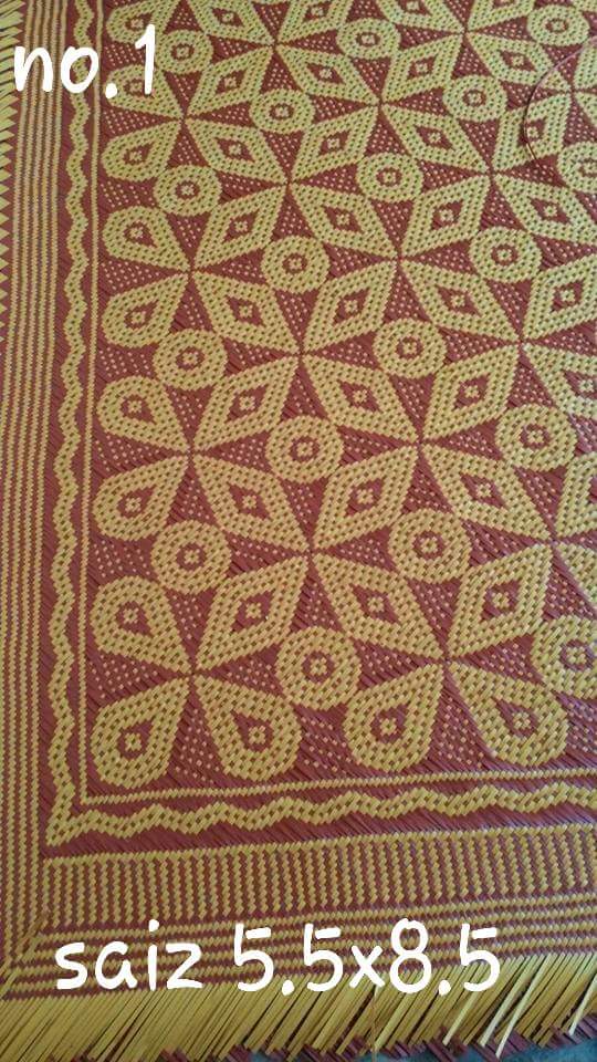 Koleksi Barangan Sarawak: Tikar Plastik Anyaman Berbunga Traditional