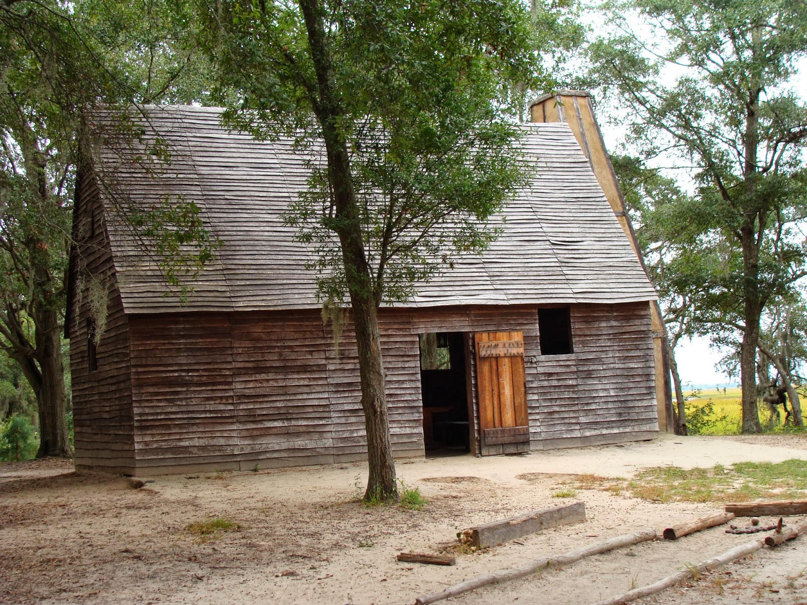 THE SIMMONS SAGA: Charleston's Original Colony