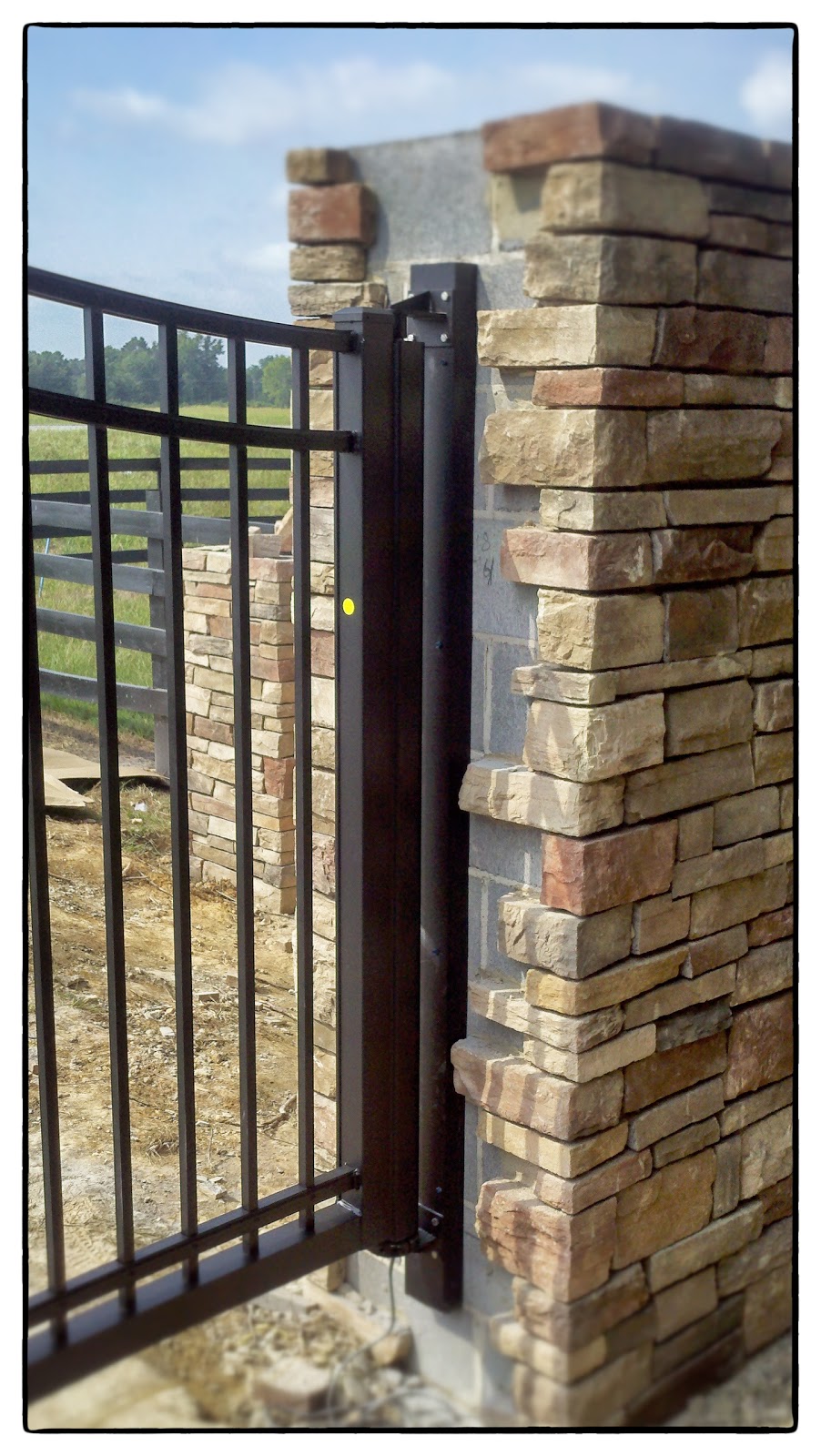 Ultra Aluminum Fencing, Gates and Handrails: New Gate School and Ideas
